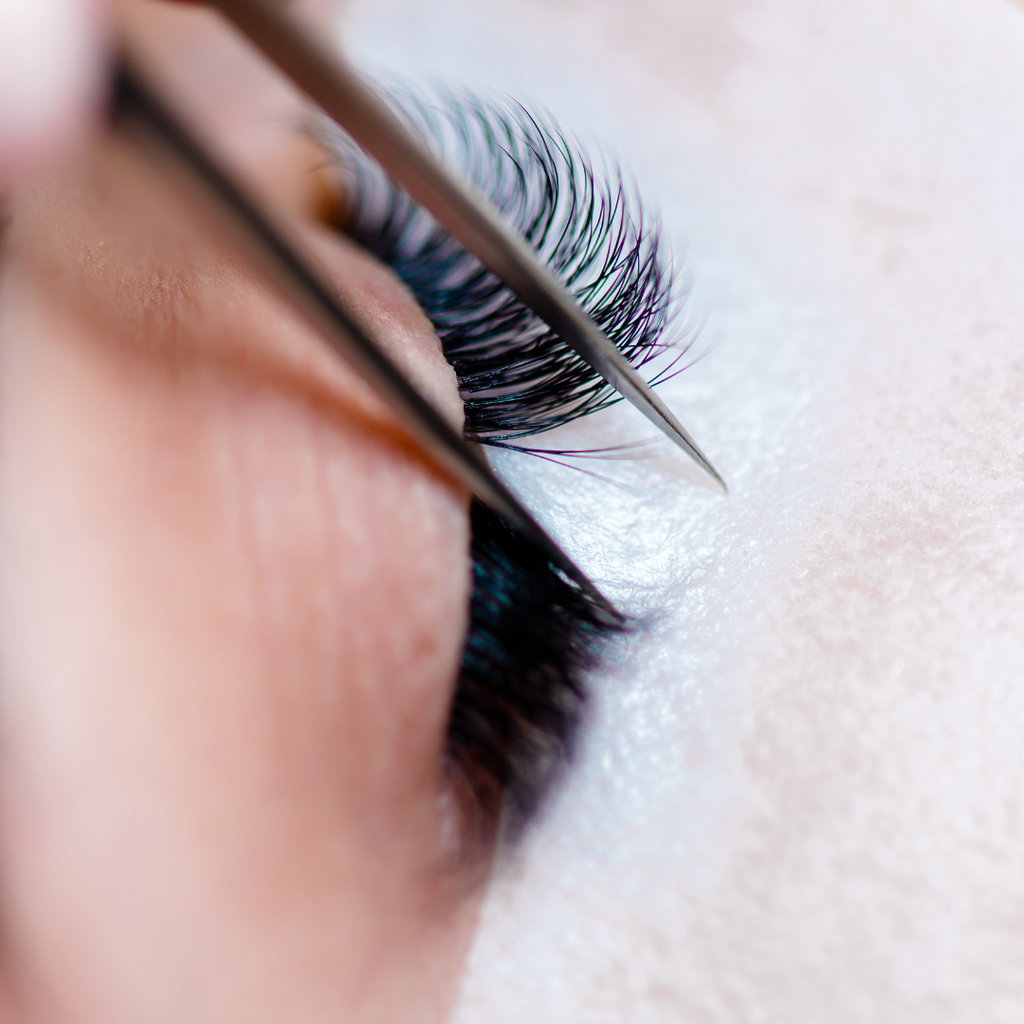 The Allure and Safety of Eyelash Extensions: What You Need to Know ...